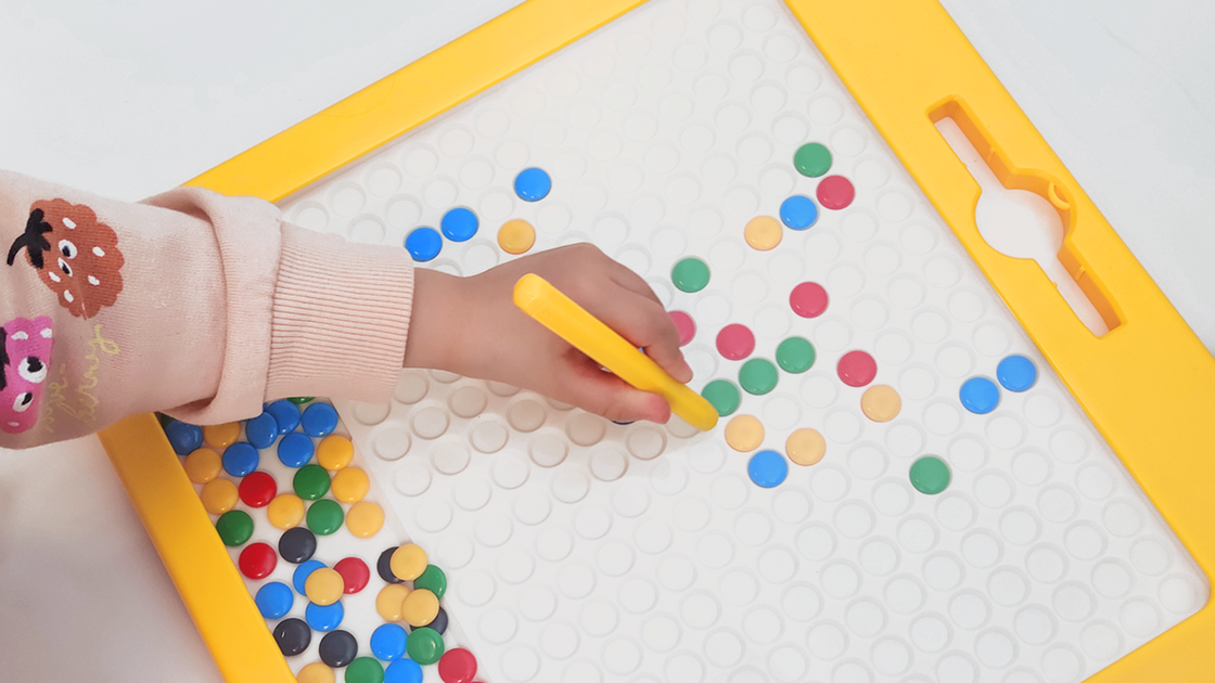Five magnetic board activities for fun and learning!– Lernitoys.ae